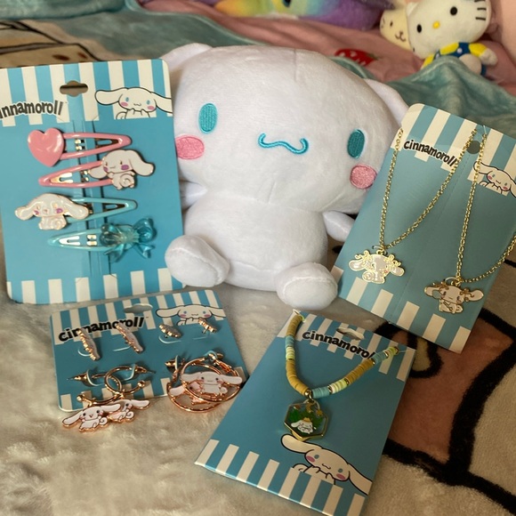 Sanrio | Accessories | Nwt Lot Of 4 Cinnamoroll Jewelry Set Sanrio ...